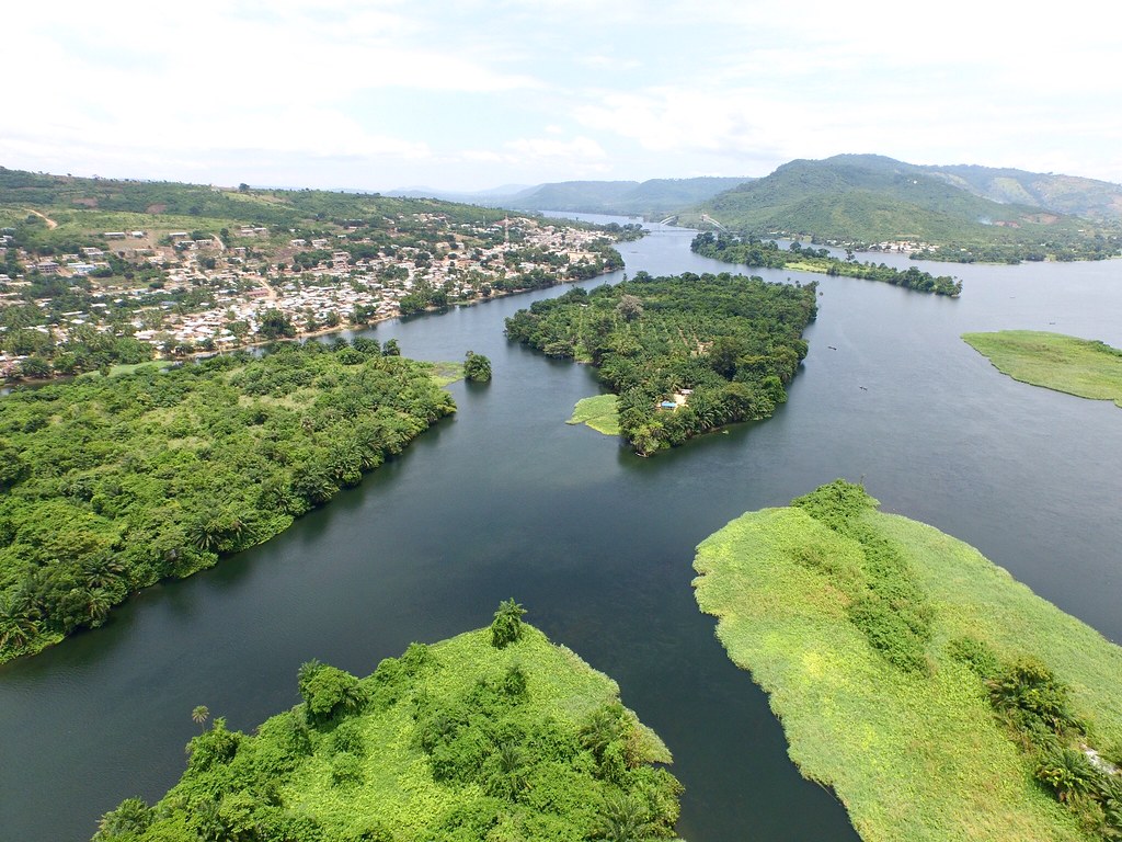 Volta River Travel: Guide to Reaching this African Marvel