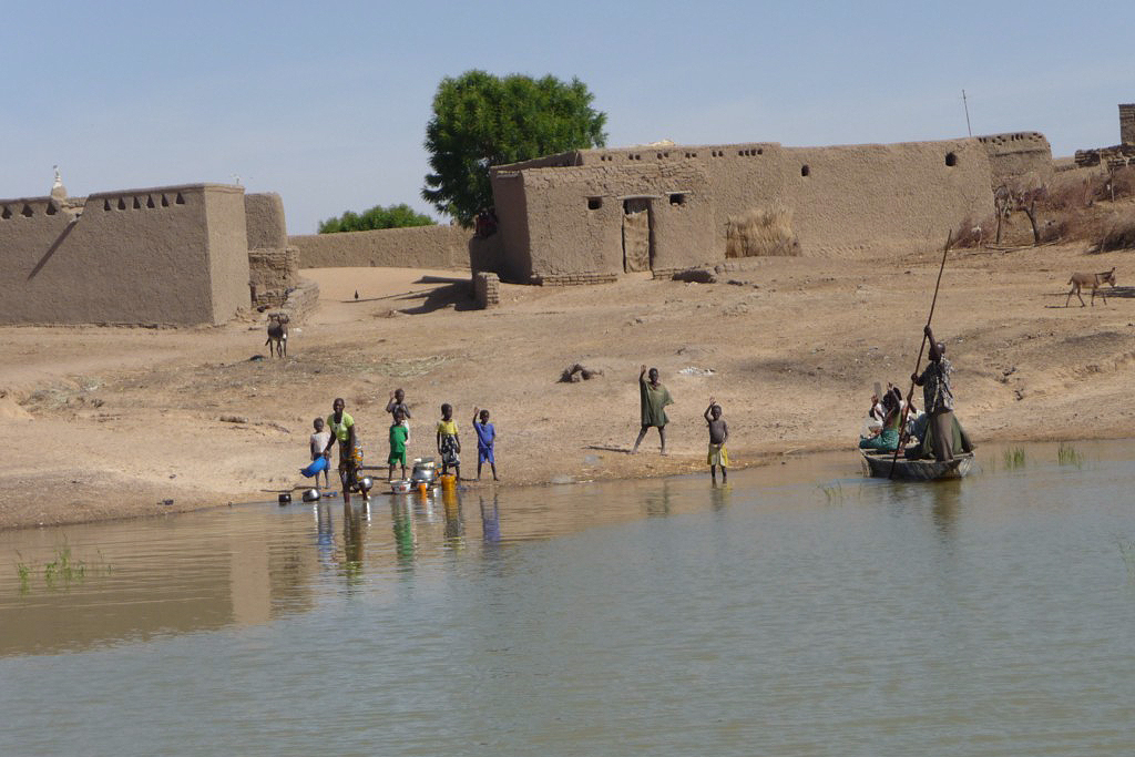 Reach Bani River: Unlocking the Secrets of an African Oasis