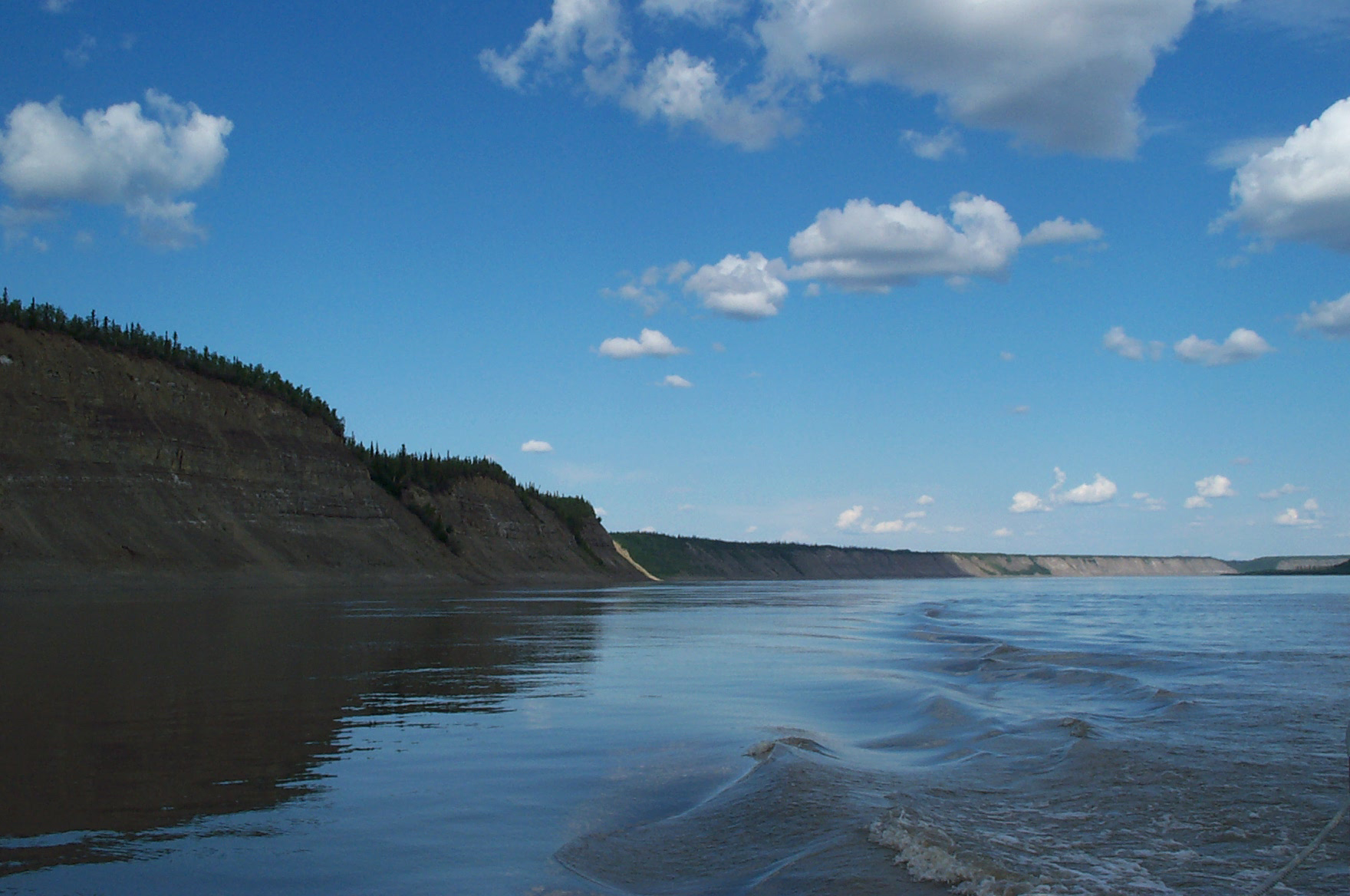 Reach Mackenzie River Access Guide: Navigating the Waters to Northern ...