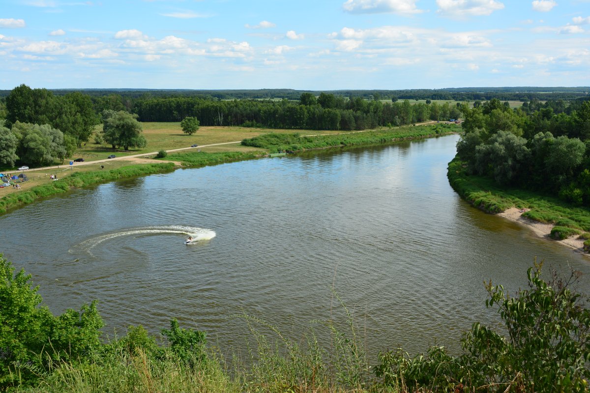Guide on How to Reach Bug River: Explore Eastern Europe's Iconic Waterway